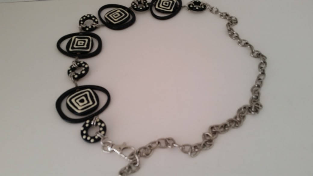 Vintage Chain Belt. Black Abstract Design Round Design with Chain Belt ...