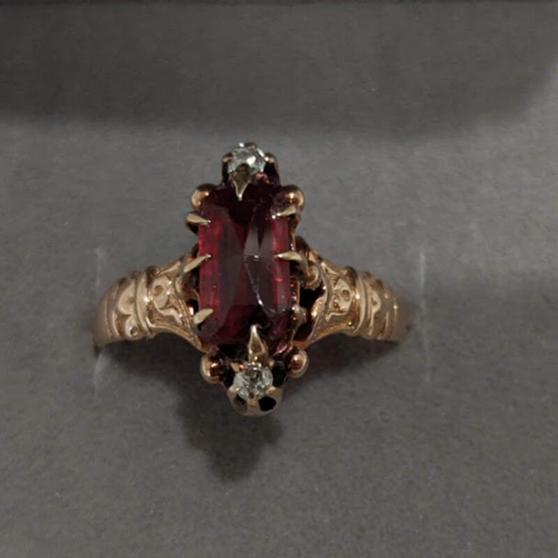 Victorian Ring - Etsy
