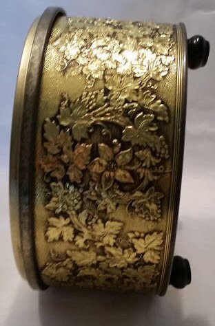 Vintage Guildcraft NY Cookie Tin. Gold Pressed Flower Embossed Cookie ...