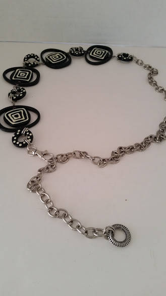 Vintage Chain Belt. Black Abstract Design Round Design with Chain Belt ...