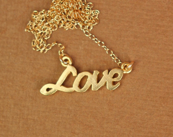 Love Necklace, Valentine's Day Gift, Personalised Word Necklace ...