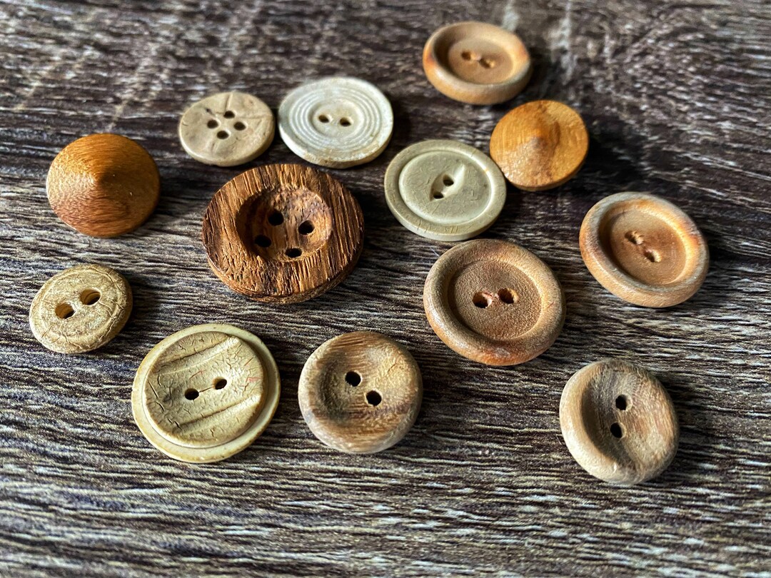 Vintage Buttons, Lot of 13 Wooden and Wooden Look Buttons, Craft and ...