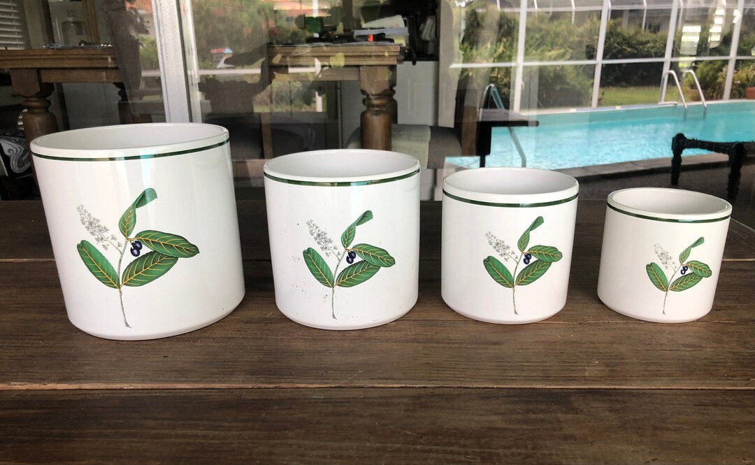 Vintage Set of 4 Ceramic Containers Various Sizes Over and Back Inc ...