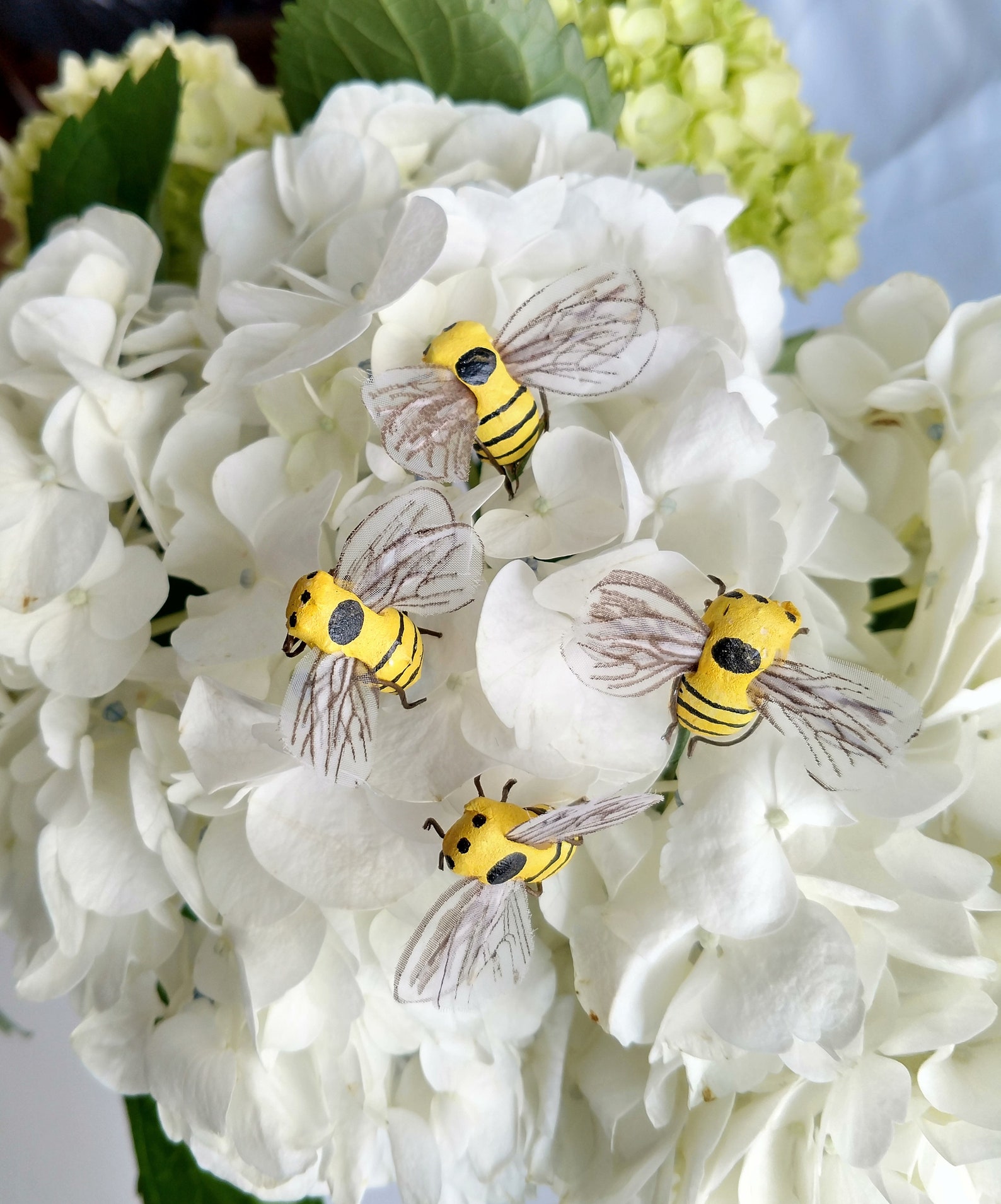 12 Cute Honey Bees on Wires Flying Yellow Bees, Insects for Floral ...