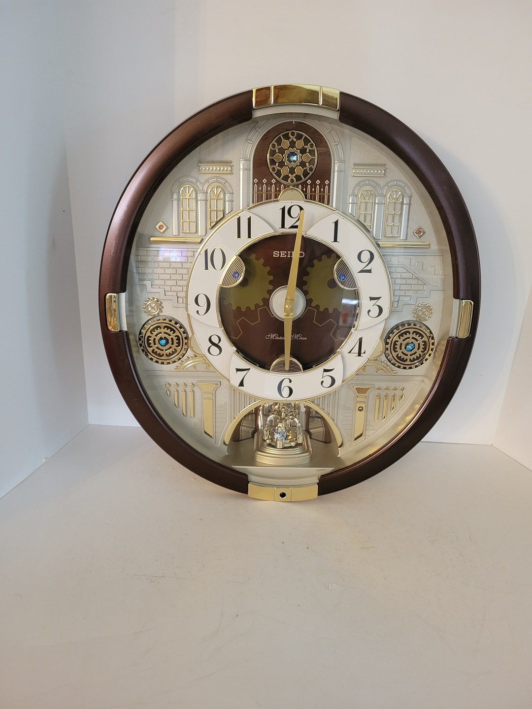 Seiko Melodies in Motion Swarovski Wall Clock With Box Music Chime ...