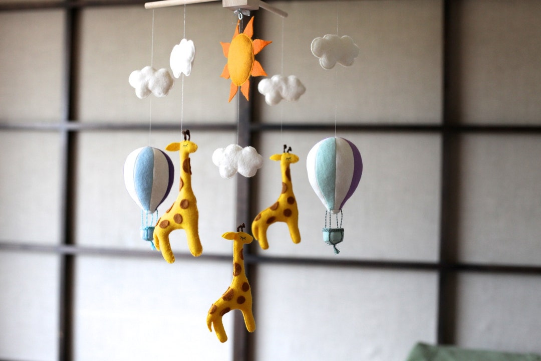 Giraffe Baby Mobile, Wool Felt Nursery Decor, Balloon Mobile - Etsy