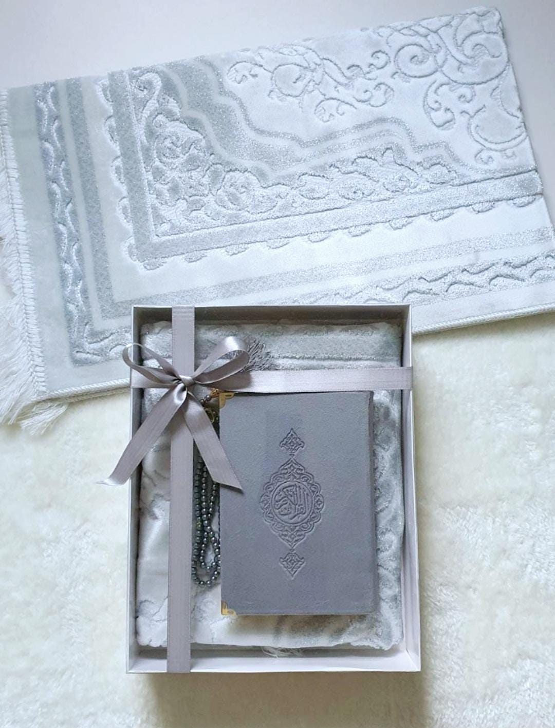 Custom Quran Gift Set: Personalized Prayer Rug, Islamic Gift - Etsy