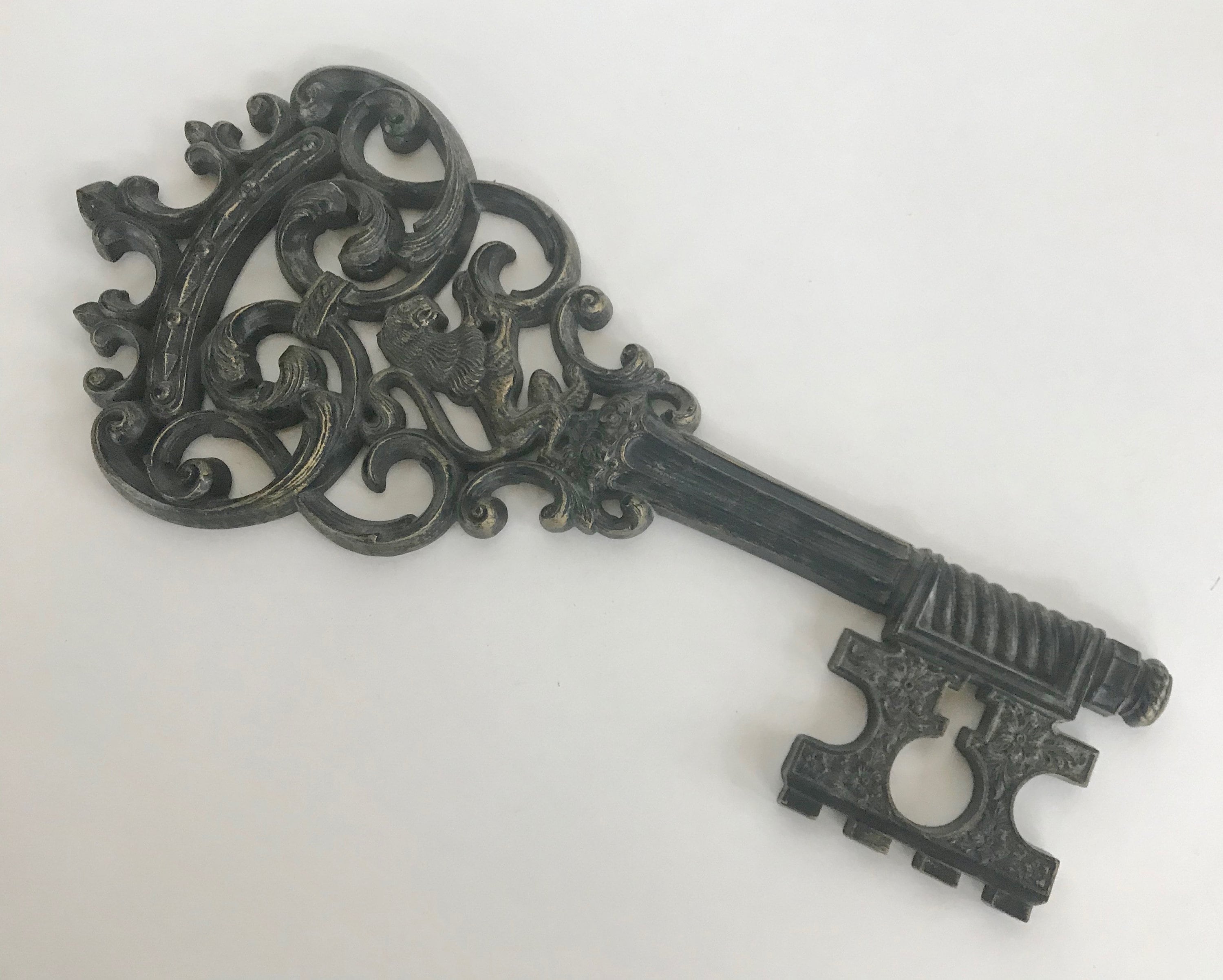 Dart Ind Medieval Key Ornate 18x8" Heavy Duty Black Gold Plastic Wall ...