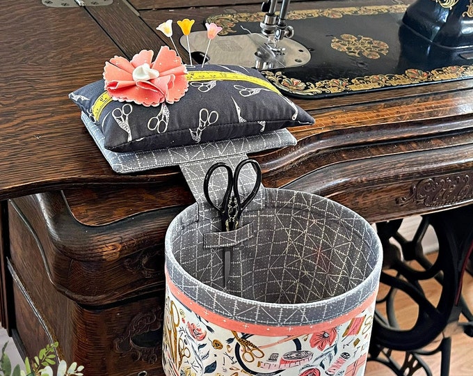 Thread Catcher With Detachable Pincushion, Sew in Style, Scrap Catcher ...