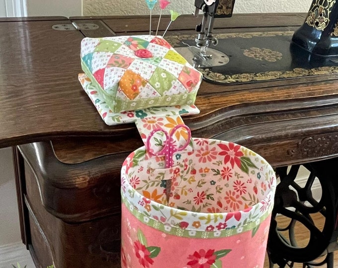 Thread Catcher With Detachable Patchwork Pincushion, Strawberry ...