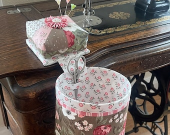 Thread Catcher With Detachable Patchwork Pincushion, Sew Sassy Design ...