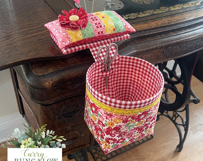 Thread Catcher With Detachable Pincushion, Sew in Style, Scrap Catcher ...