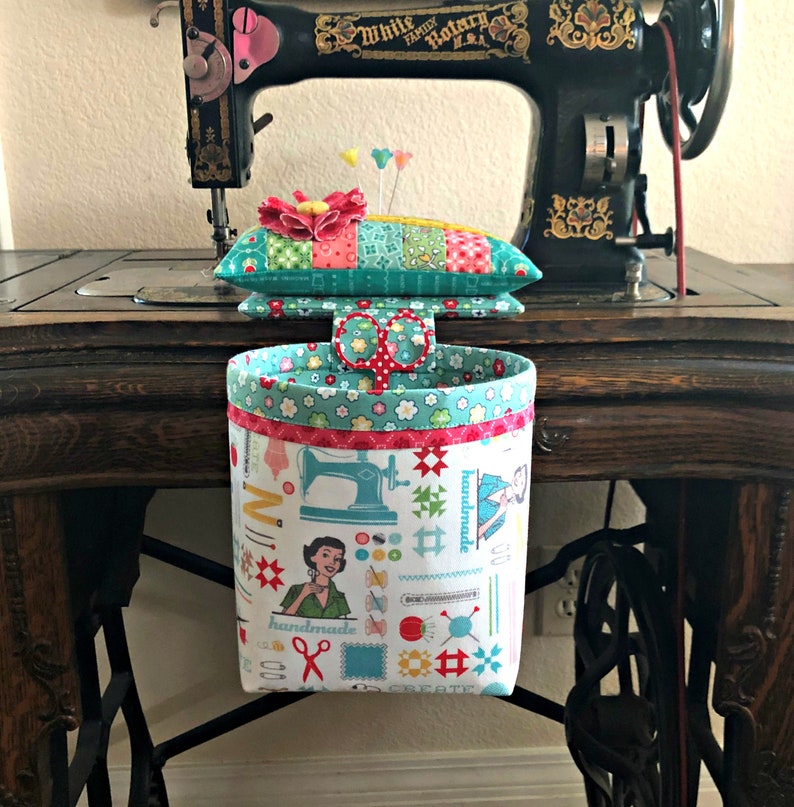 Thread Catcher With Detachable Pincushion Sew in Style Scrap - Etsy