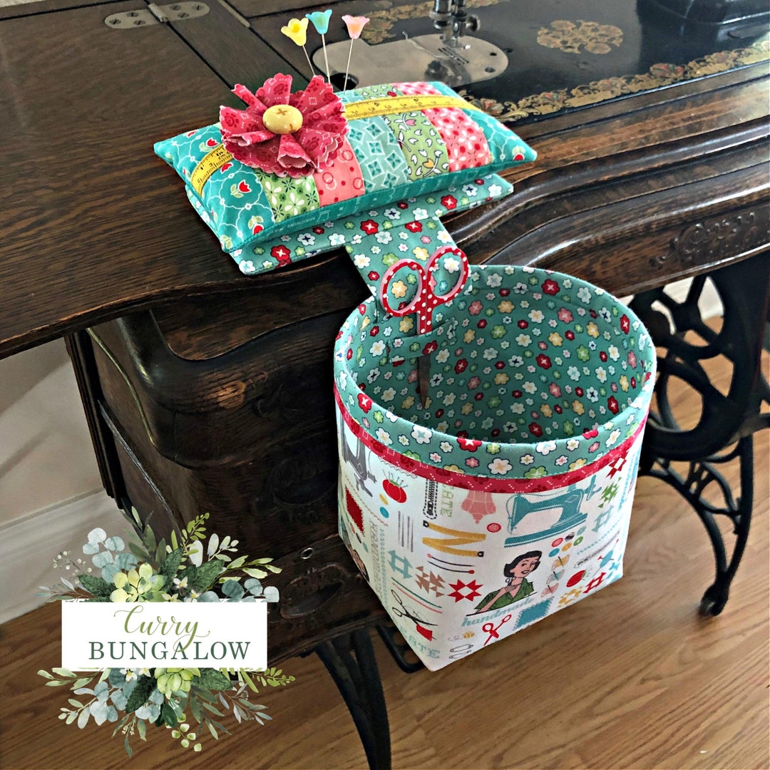 Thread Catcher With Detachable Pincushion, Sew in Style, Scrap Catcher ...