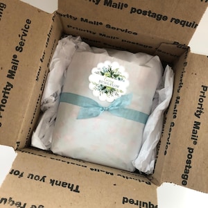 Thread Catcher W/ Detachable Pincushion, Sew in Style Scrap Catcher ...