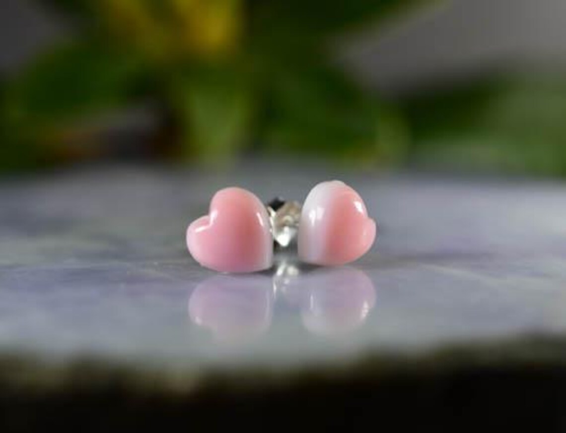 Queen Pink Conch Shell Stud Earring Heart Queen Conch Heart Stud ...