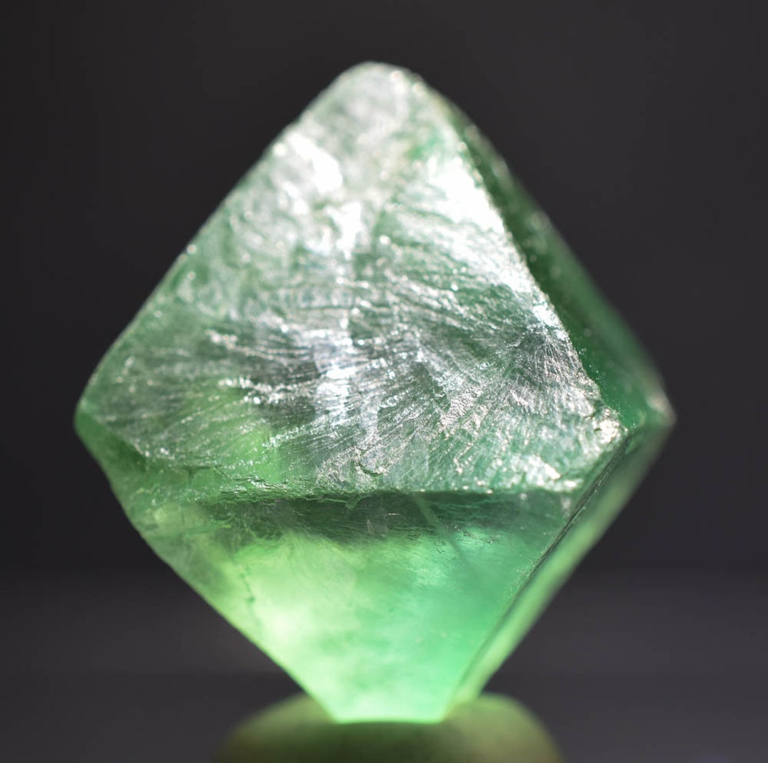 Fluorite Octahedron Natural Crystal ,octahedron Flourite Crystal ...