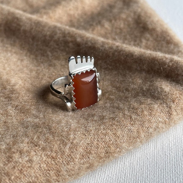 Weird Ring - Etsy