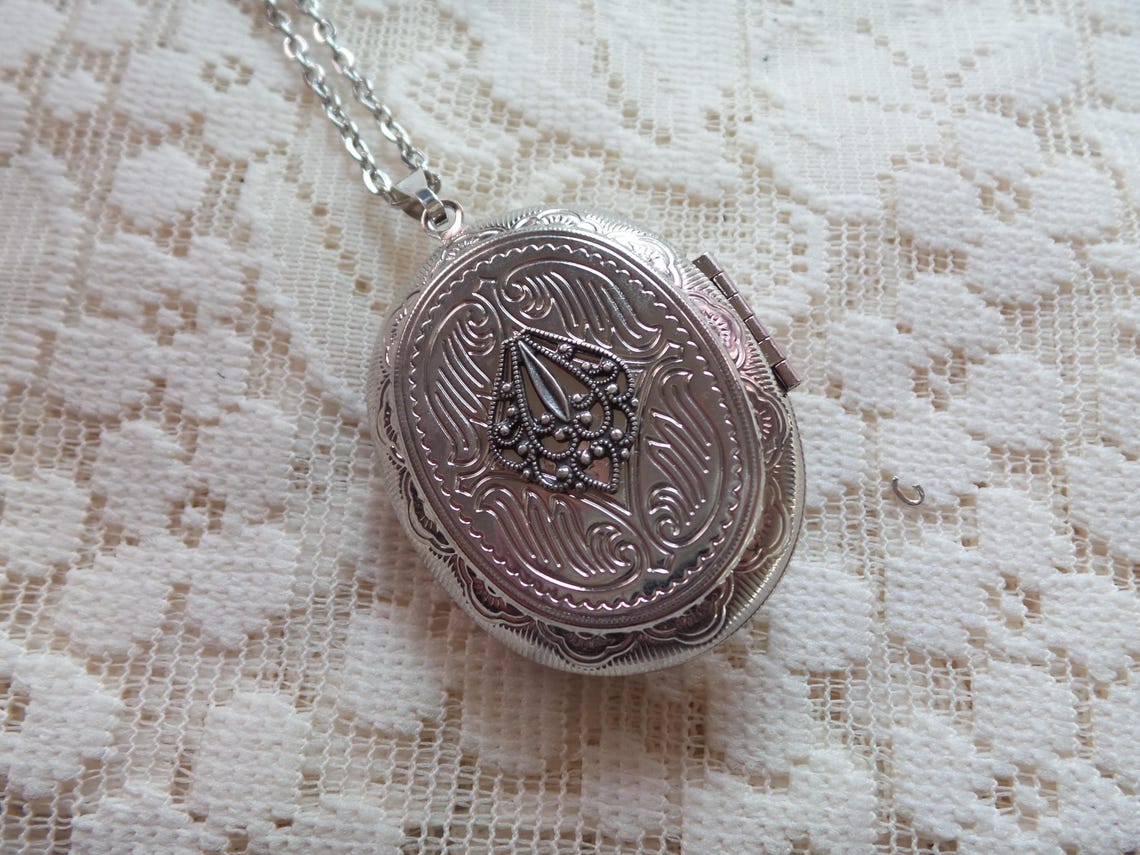 Queen Conch Shell Locket Necklace, Pink, Large Silver Plated Brass - Etsy