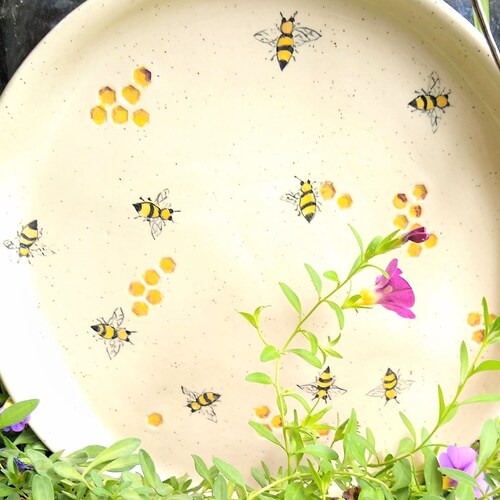 Bee Plate Large Ceramic Plate Serving Platter. Cake Plate - Etsy