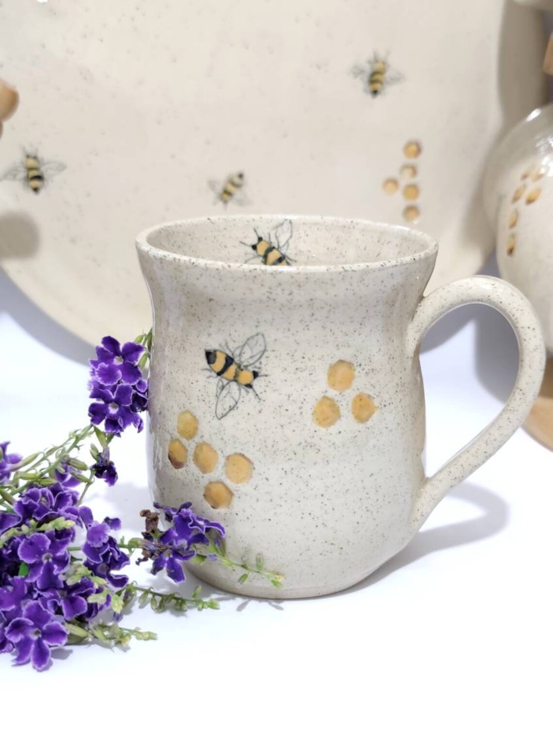 Bee Cup Coffee Mug Coffee Cup Tea Mug Bee Lovers hand - Etsy