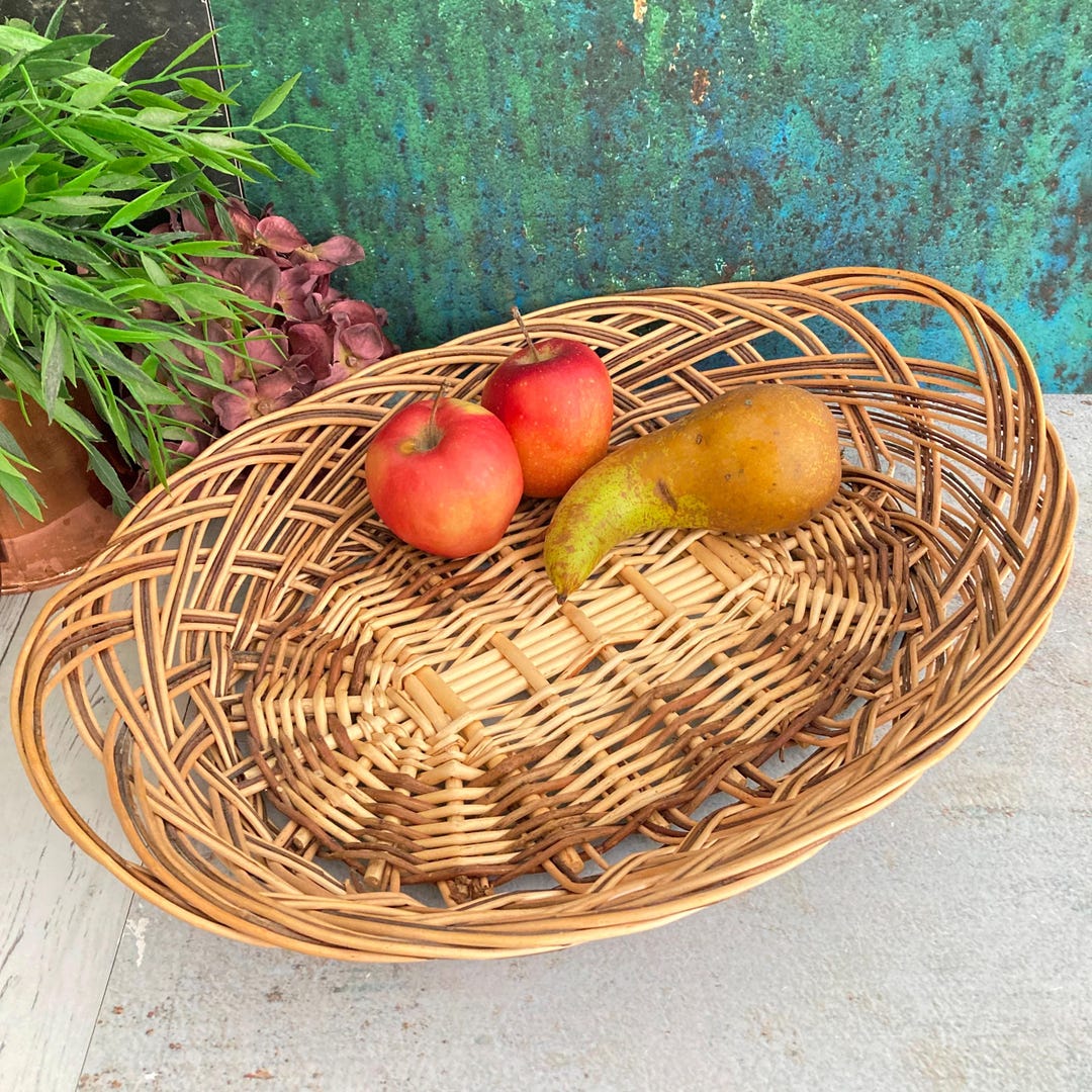 Large Woven Fruit Pastry Basket, Natural Two Tone Wicker Tray, Vintage ...