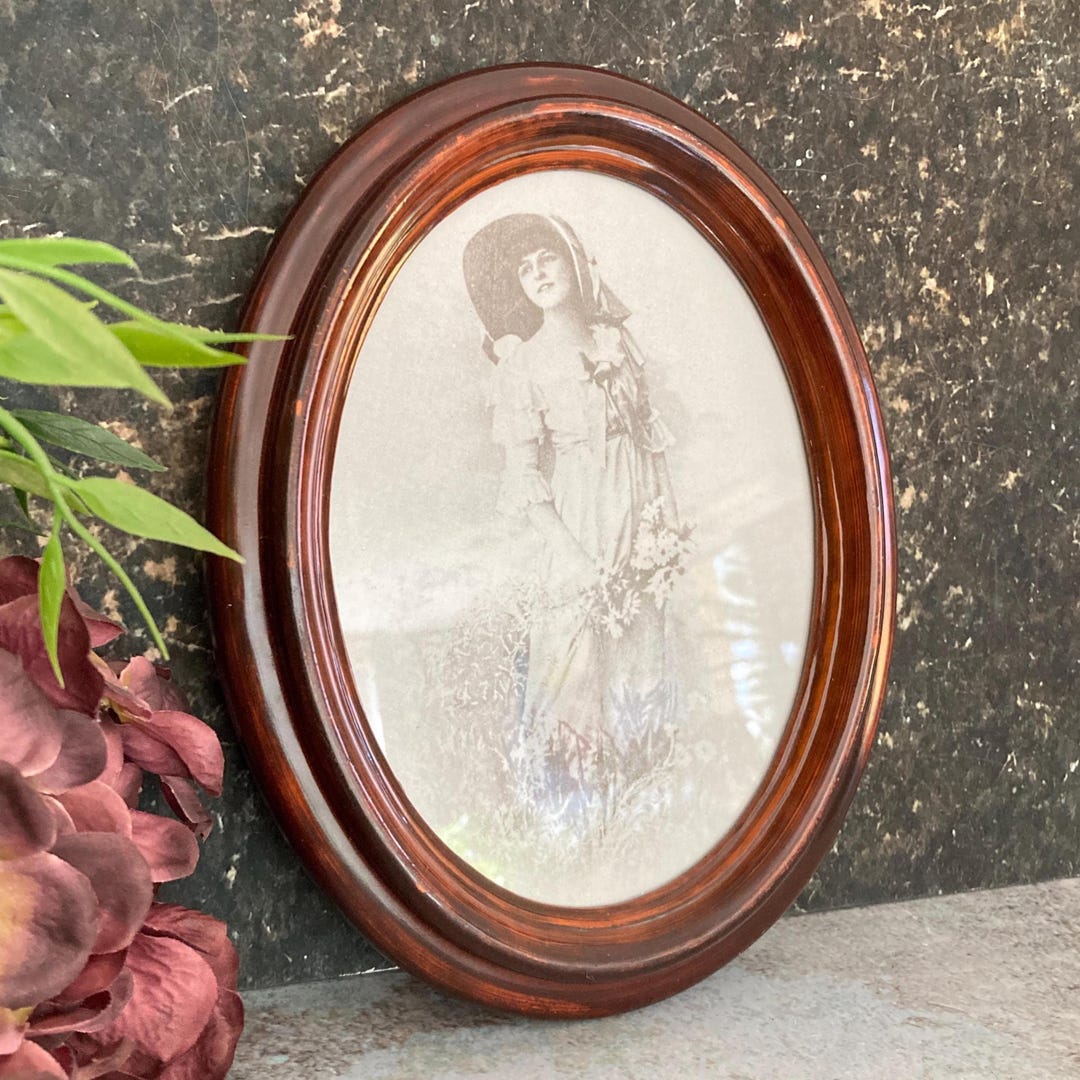 Oval Picture Frame, Glass Cover, Small Vintage Brown Wood-like Frame ...