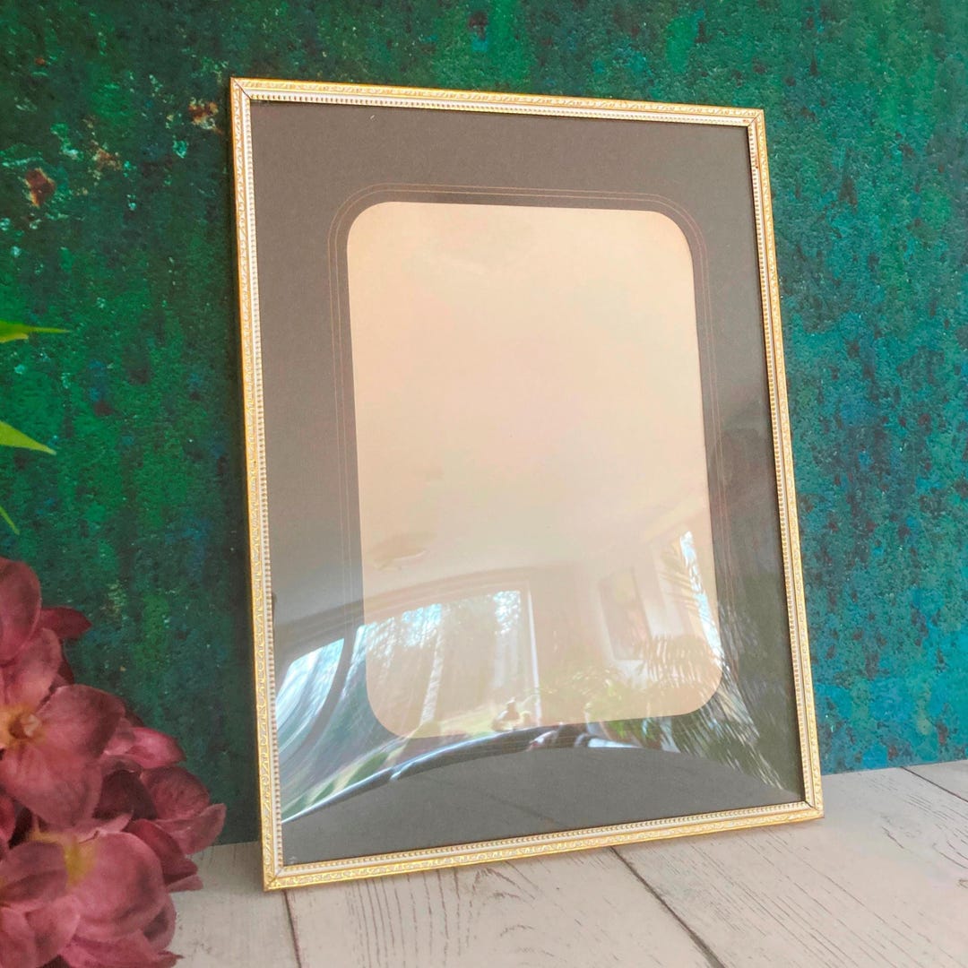 Metal Picture Frame, Curved Convex Glass, Ornate Gold Antique Photo ...