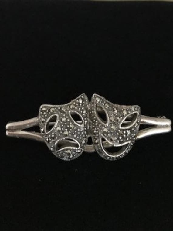 HAPPY SAD Face Mask Pin or Brooch - Comedy/Tragedy Ma… - Gem