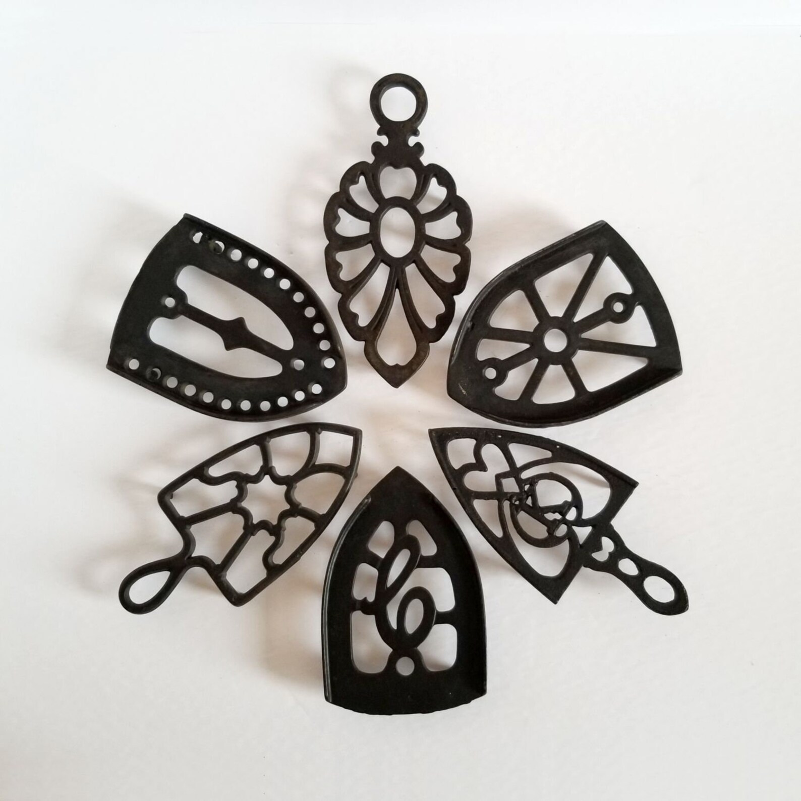 Set of 3 Black Cast Iron Trivets Vintage Flat Iron Trivets | Etsy