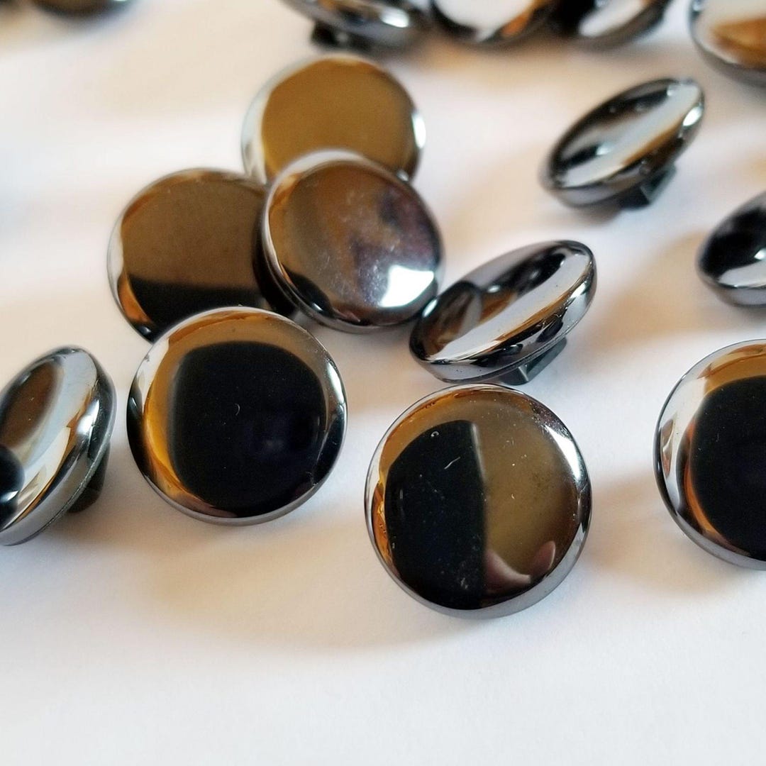 Polished Gunmetal Buttons W Black Plastic Shank - 14mm Vintage Black ...