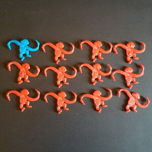 Yellow Barrel of Monkeys Vintage Childrens Game W 12 Red & Blue Linking ...