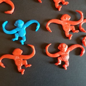 Yellow Barrel of Monkeys Vintage Childrens Game W 12 Red & Blue Linking ...