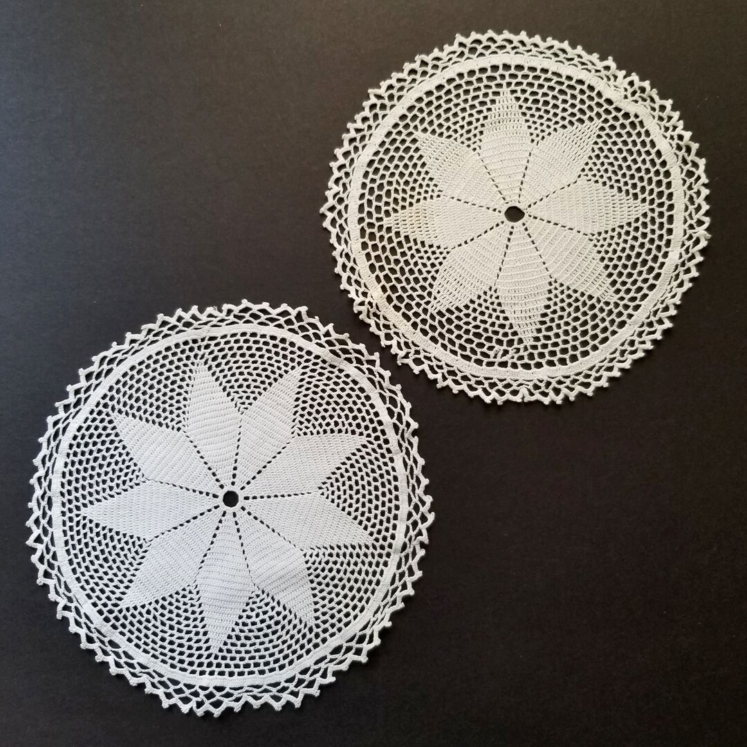 Pair of Crochet Lace Doilies W Diamond Star Flower Design Vintage 8.5 ...
