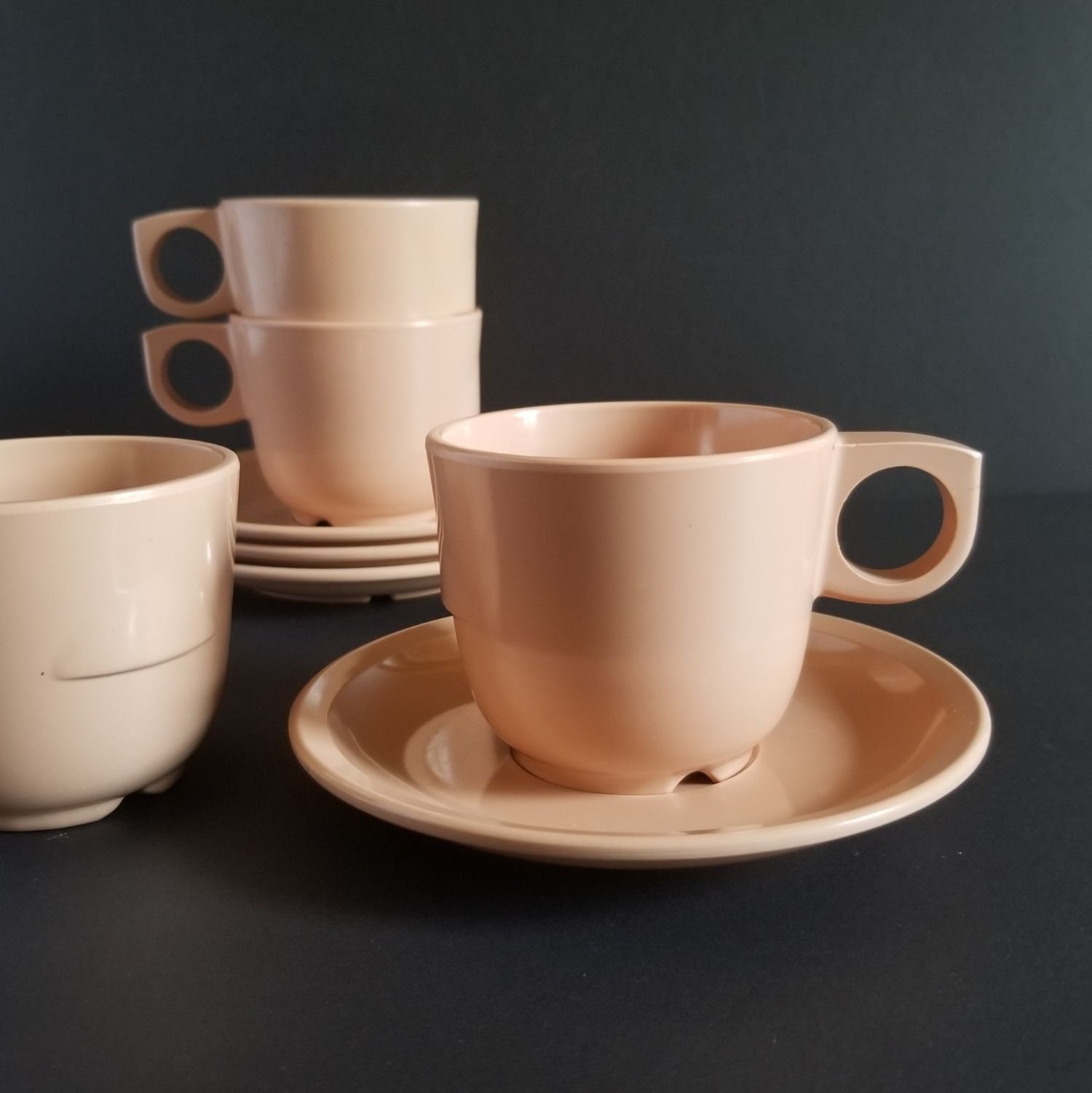 Set of 4 Melmac Tea Cup & Saucers - Vintage Peach Pink Melamine Dishes ...