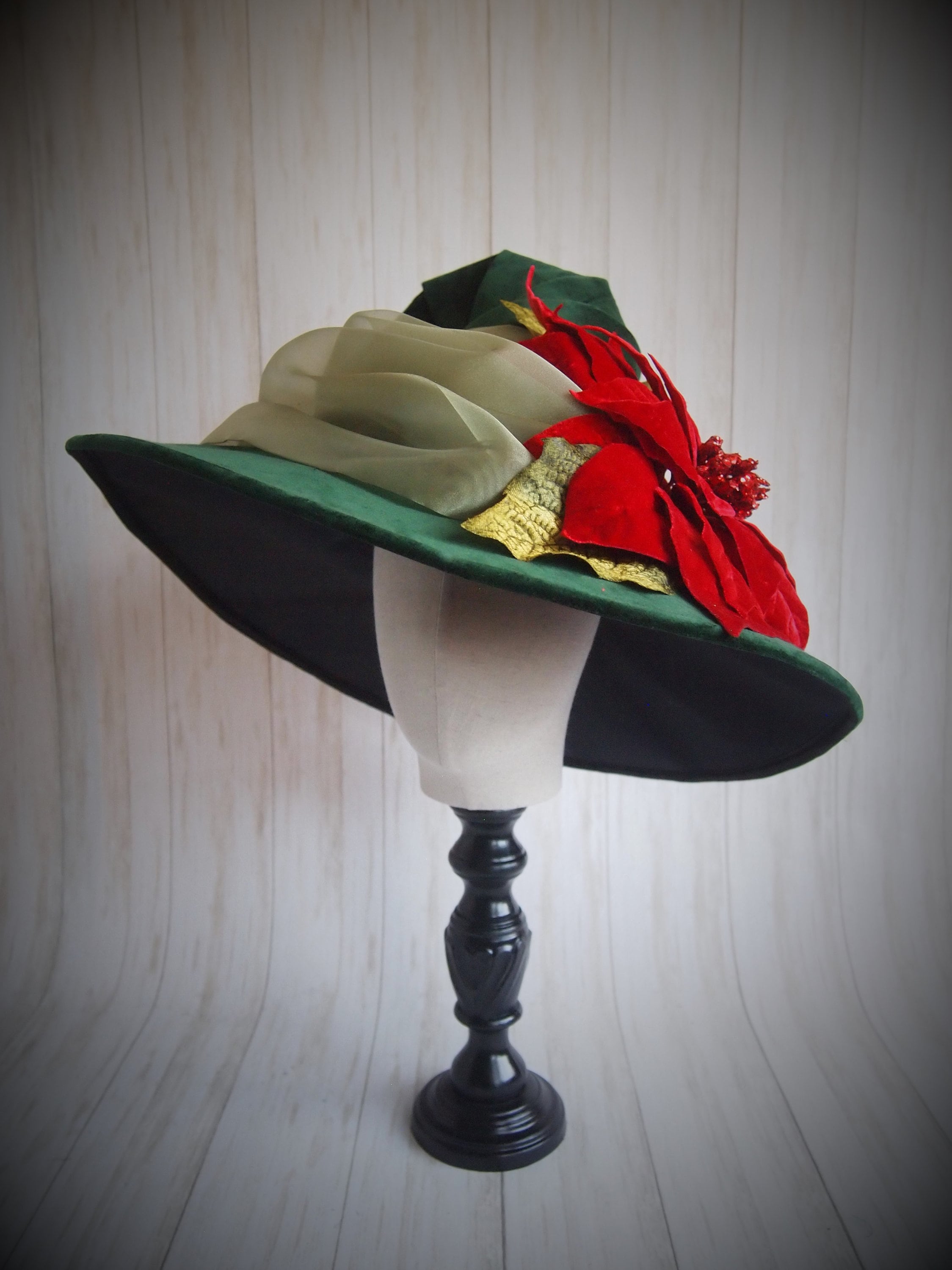 Witch Hat Yule be Merry