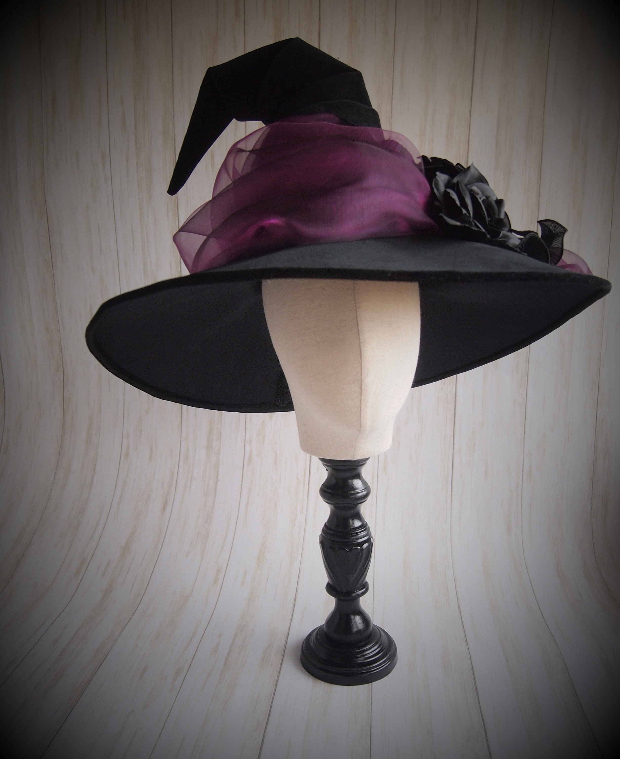 Witch Hat Magic Garden