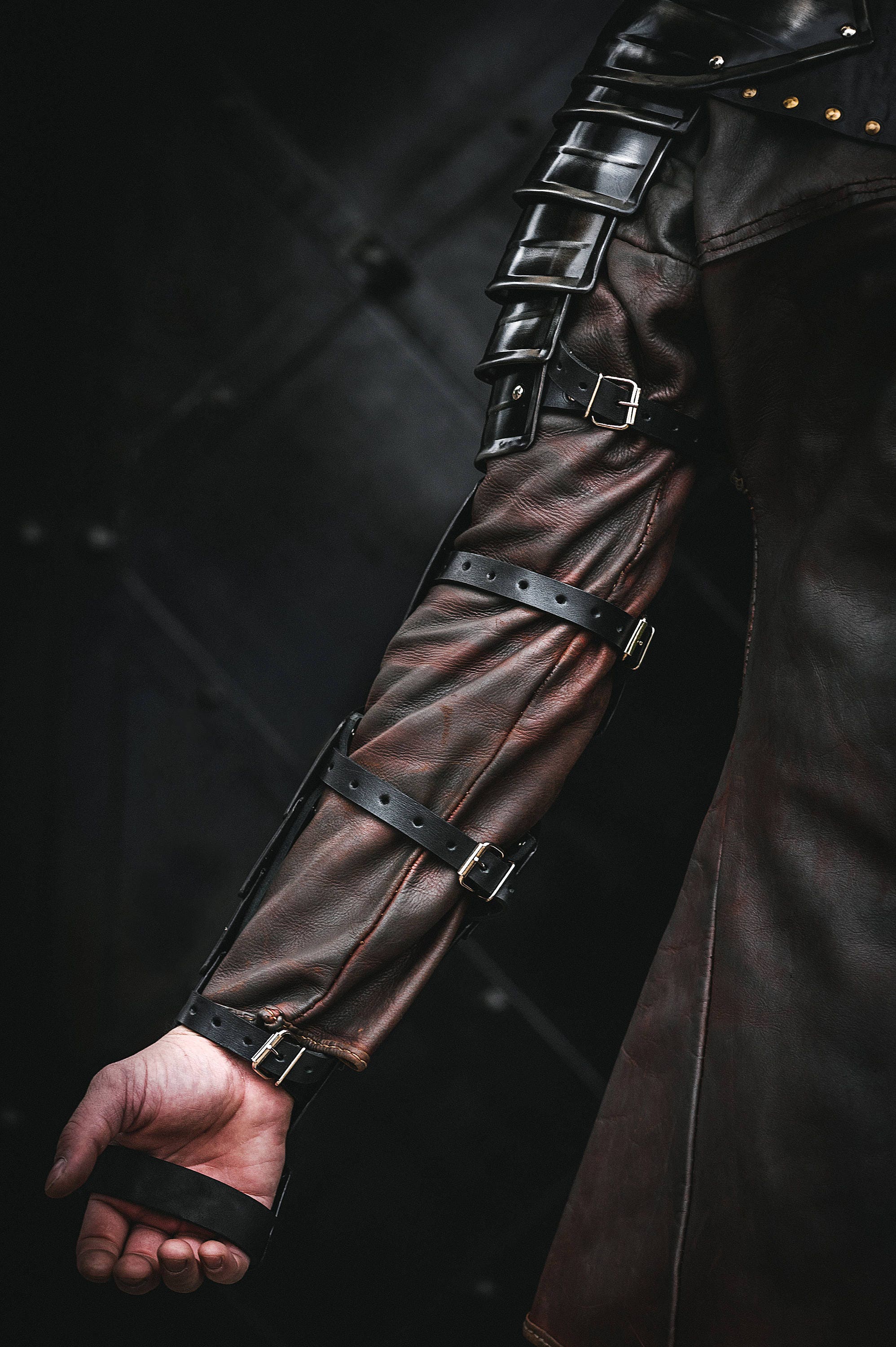 Metal sleeve shoulder arm armor for Spartacus cosplay larp | Etsy