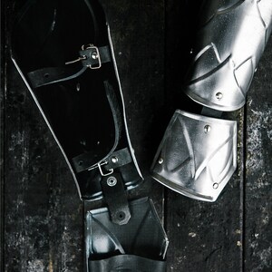 Blackened Steel Pair of Bracers, Dwarven Armor for Arm Protection ...