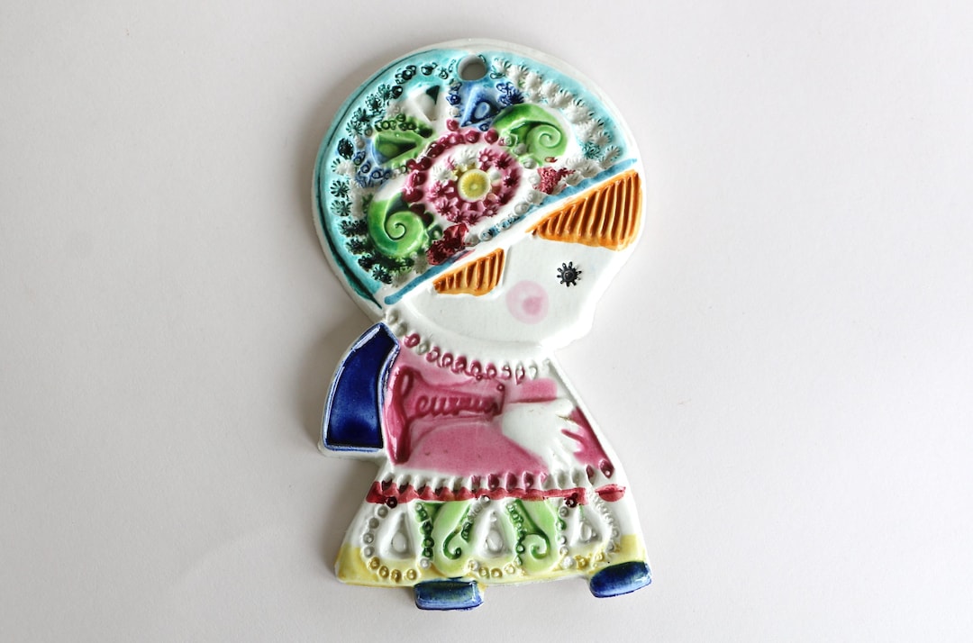 Italian Gensini Ceramic Girl Wall Hanger: Mid-century Modern Figurine ...