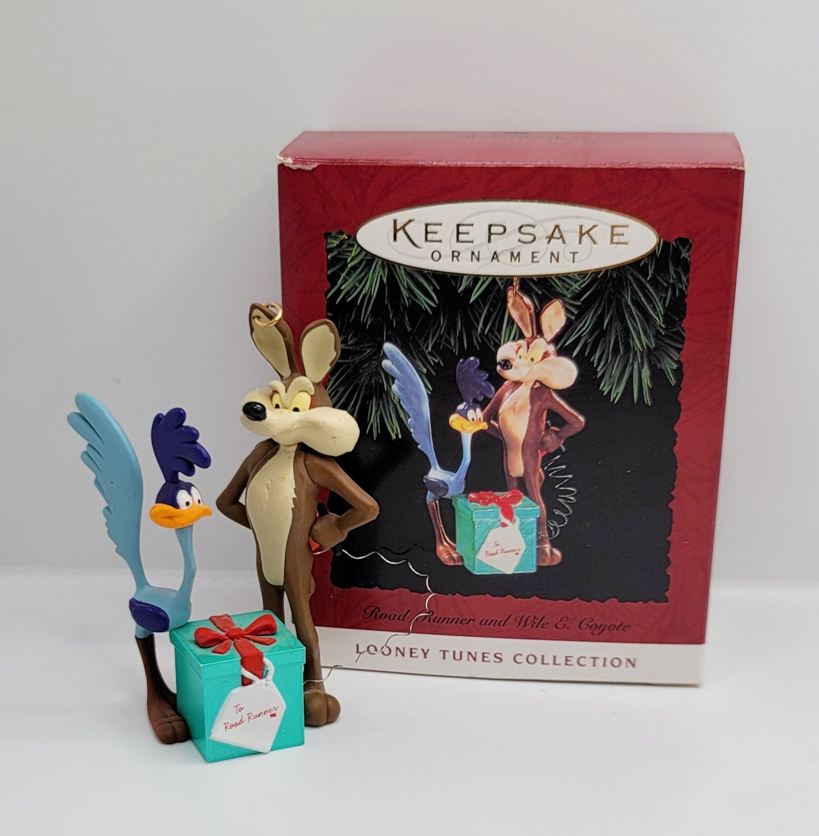 Road Runner Coyote Anvil