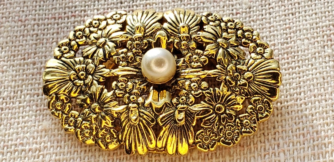 Lieba U.S.A. Bouquet and Pearl Scarf Clip - Etsy