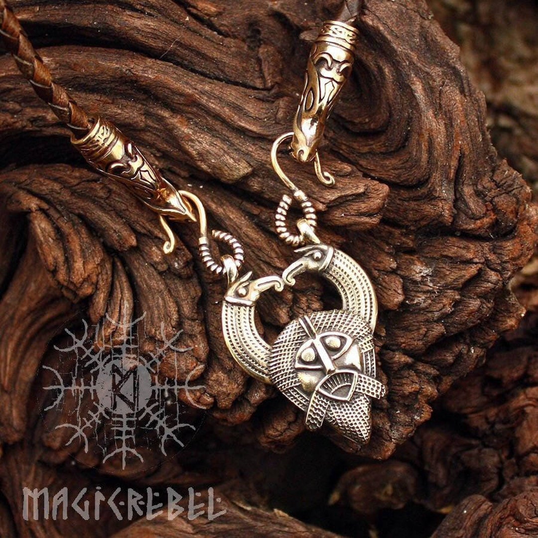 Viking Pendant Odin Huginn Muninn Ravens Gungnir Rune Gar Spear Pendant ...