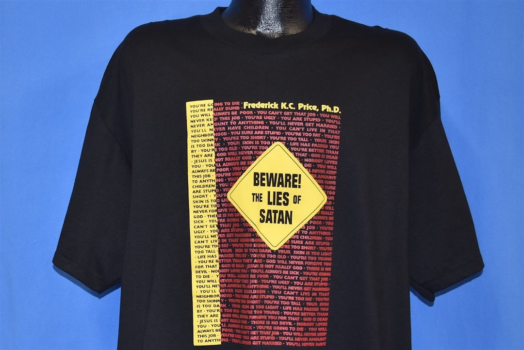 Camiseta extragrande con el lema Y2K Beware Lies of Satan de Frederick ...