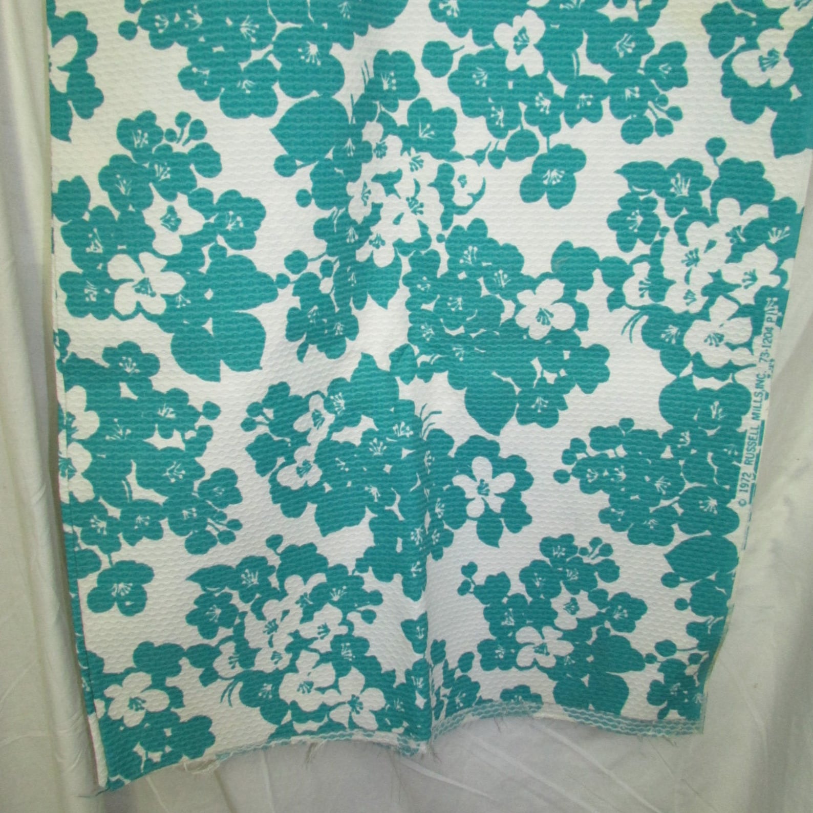 Honeycomb Texture Turquoise Floral Print Fabric Cotton 1972 Russell ...