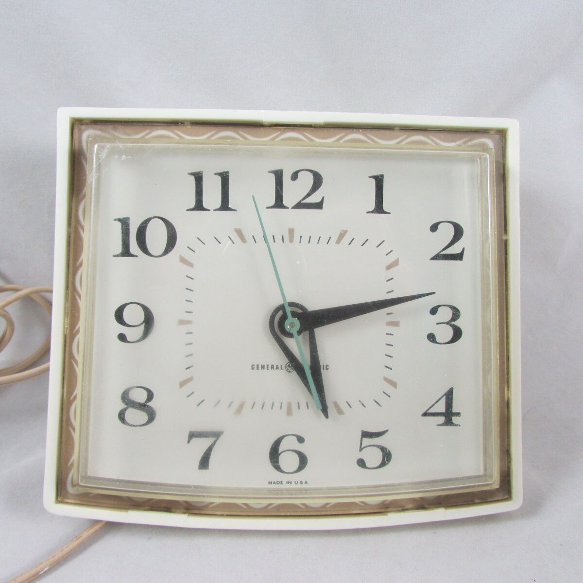 GE Wall Clock Electric White Model 2H148 VTG Mid Century USA | Etsy