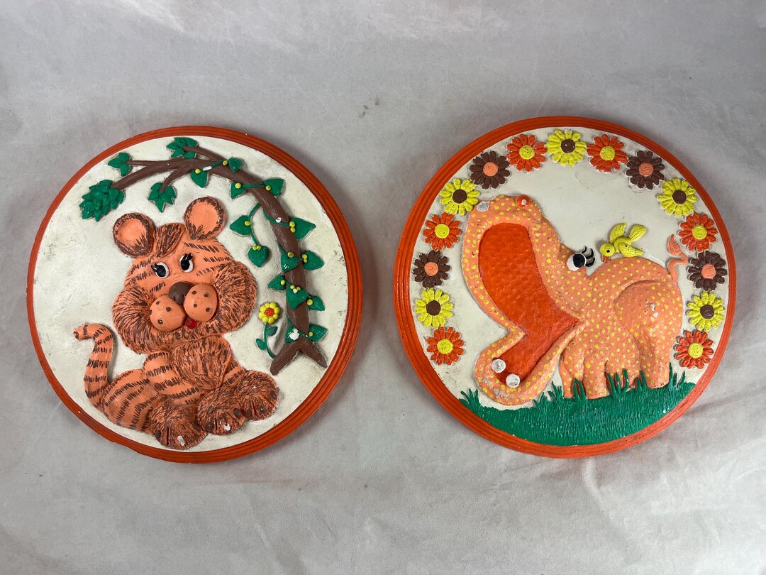 Animal Chalkware Wall Plaques Set of 2 Tiger Hippo 8.5" Vintage 1970s ...