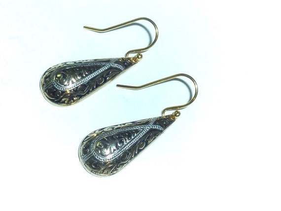 Vintage Damascene Earrings Teardrop Shaped Black Gold… - Gem Vintage Damascene Earrings Teardrop Shaped Black Gold… - Gem