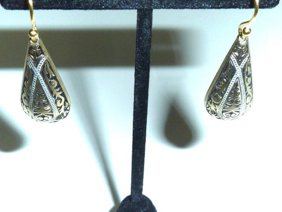 Vintage Damascene Earrings Teardrop Shaped Black Gold… - Gem Vintage Damascene Earrings Teardrop Shaped Black Gold… - Gem