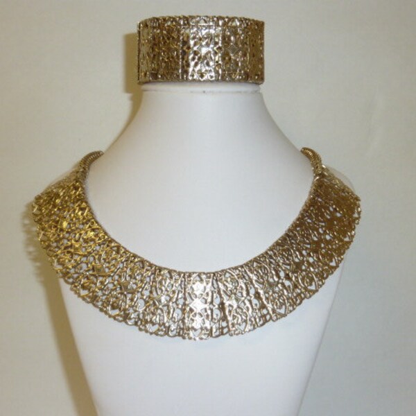 Wide Lace Cuffs - Etsy